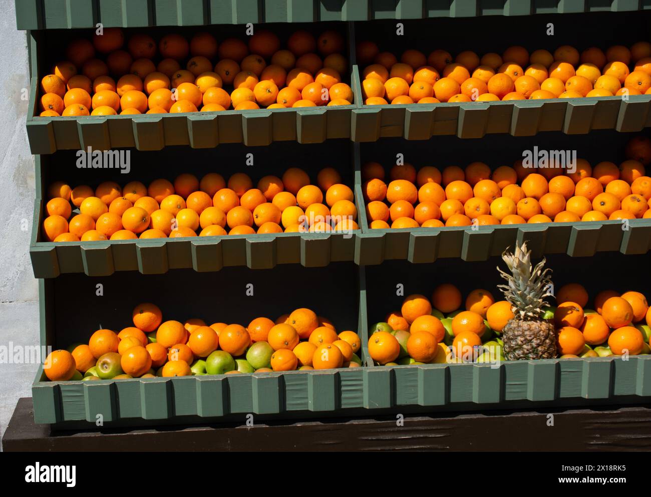 Load of the fresh fruit of orange in view Stock Photo - Alamy