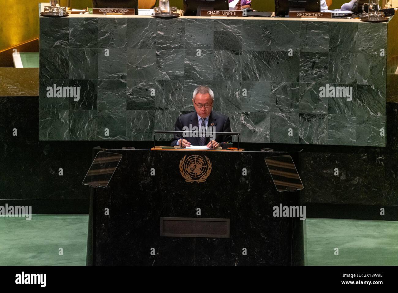 Li junhua hi-res stock photography and images - Alamy