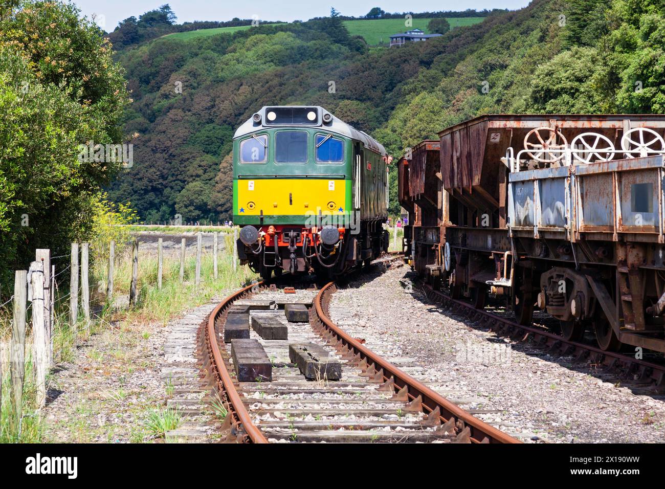 UK, England, Devon, BR Class 25 Diesel Locomotive No. D7535 'Mercury ...