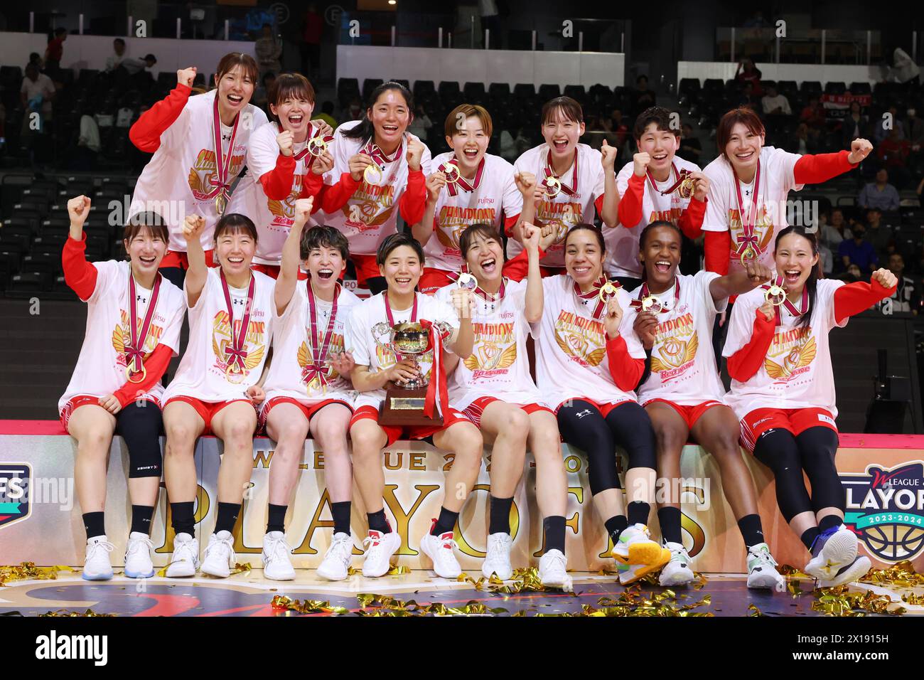 Musashino Forest Sport Plaza, Tokyo, Japan. 15th Apr, 2024. Fujitsu Red Wave team group, APRIL ...