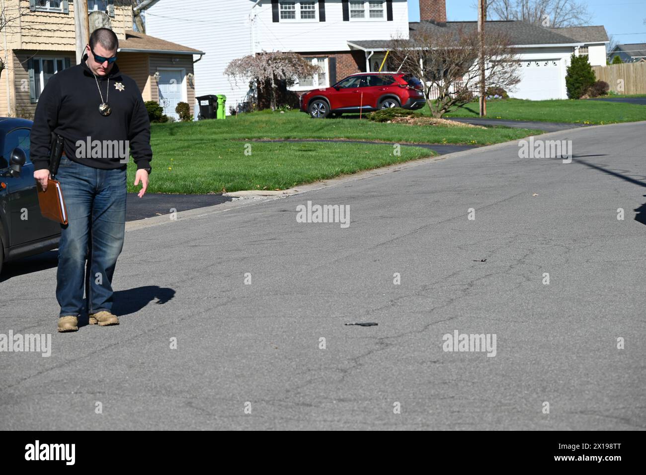 Crime tape plate hi-res stock photography and images - Alamy