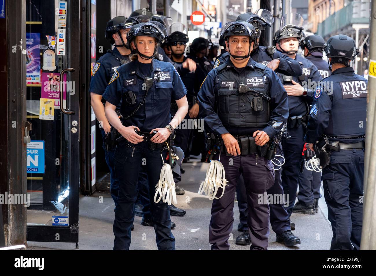 Nypd strategic response group hi-res stock photography and images - Alamy