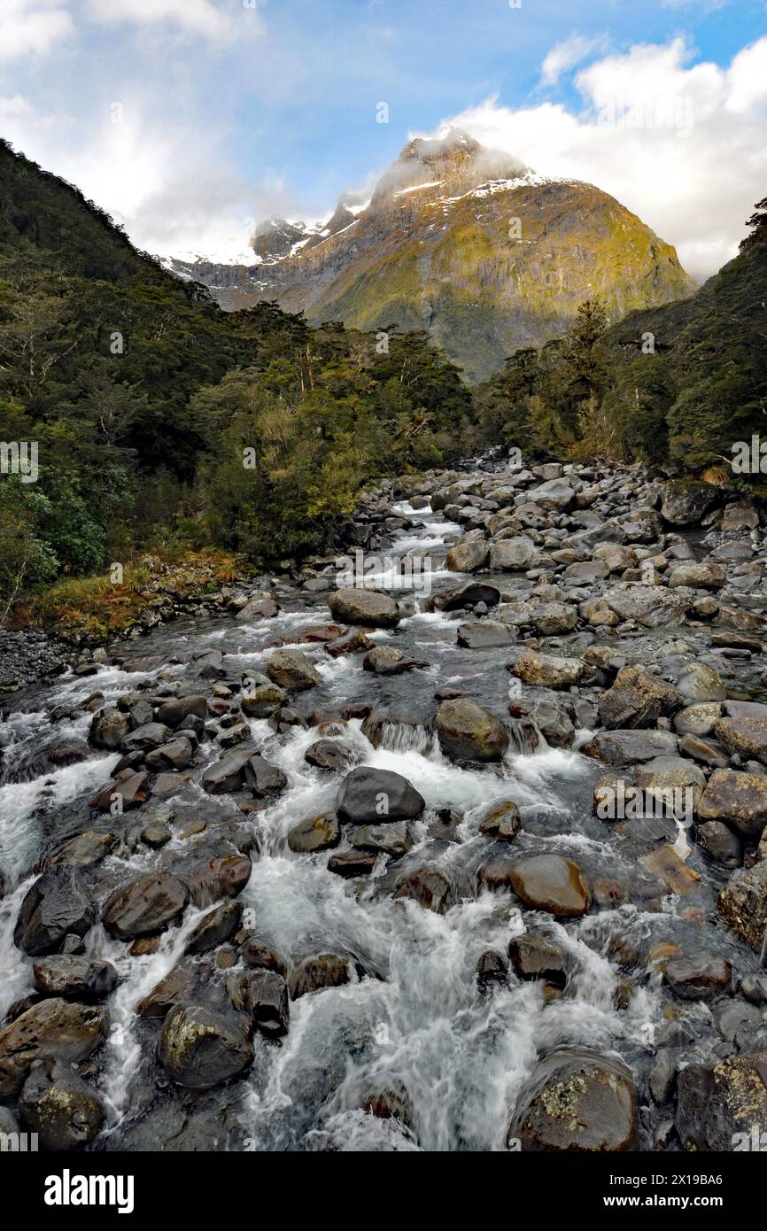 A selection of Alpine district shots from the South Island of New ...