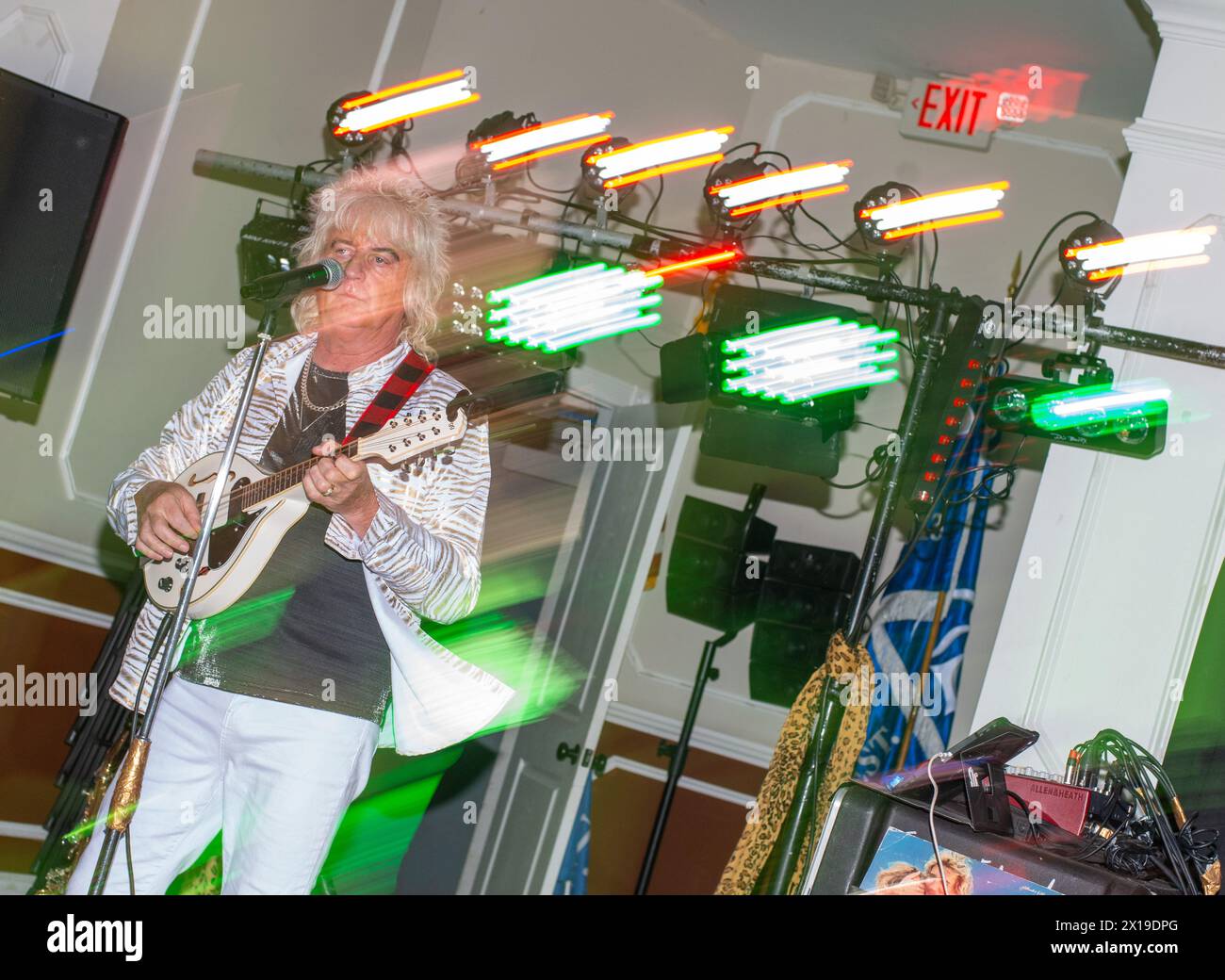 Tommy Edward, AKA Sir Rod, perform’s his Rod Stewart Tribute Show ...