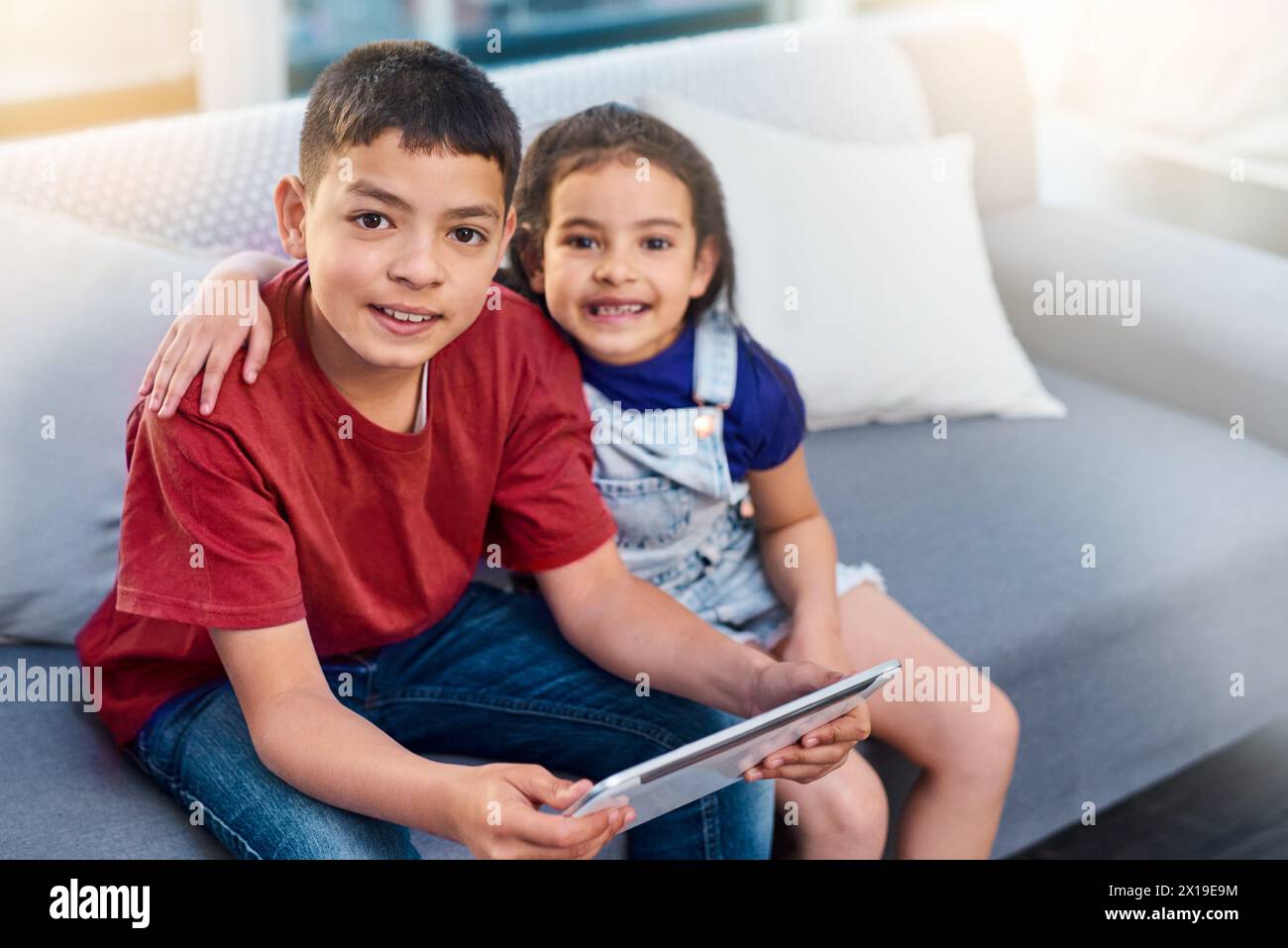 Students studying together cartoon hi-res stock photography and images ...