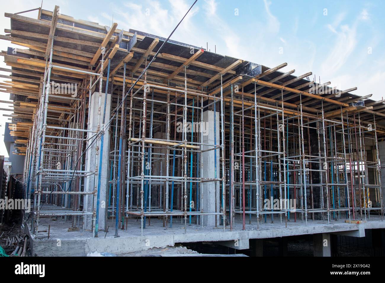 Construction site with scaffolding and floor formwork Stock Photo - Alamy