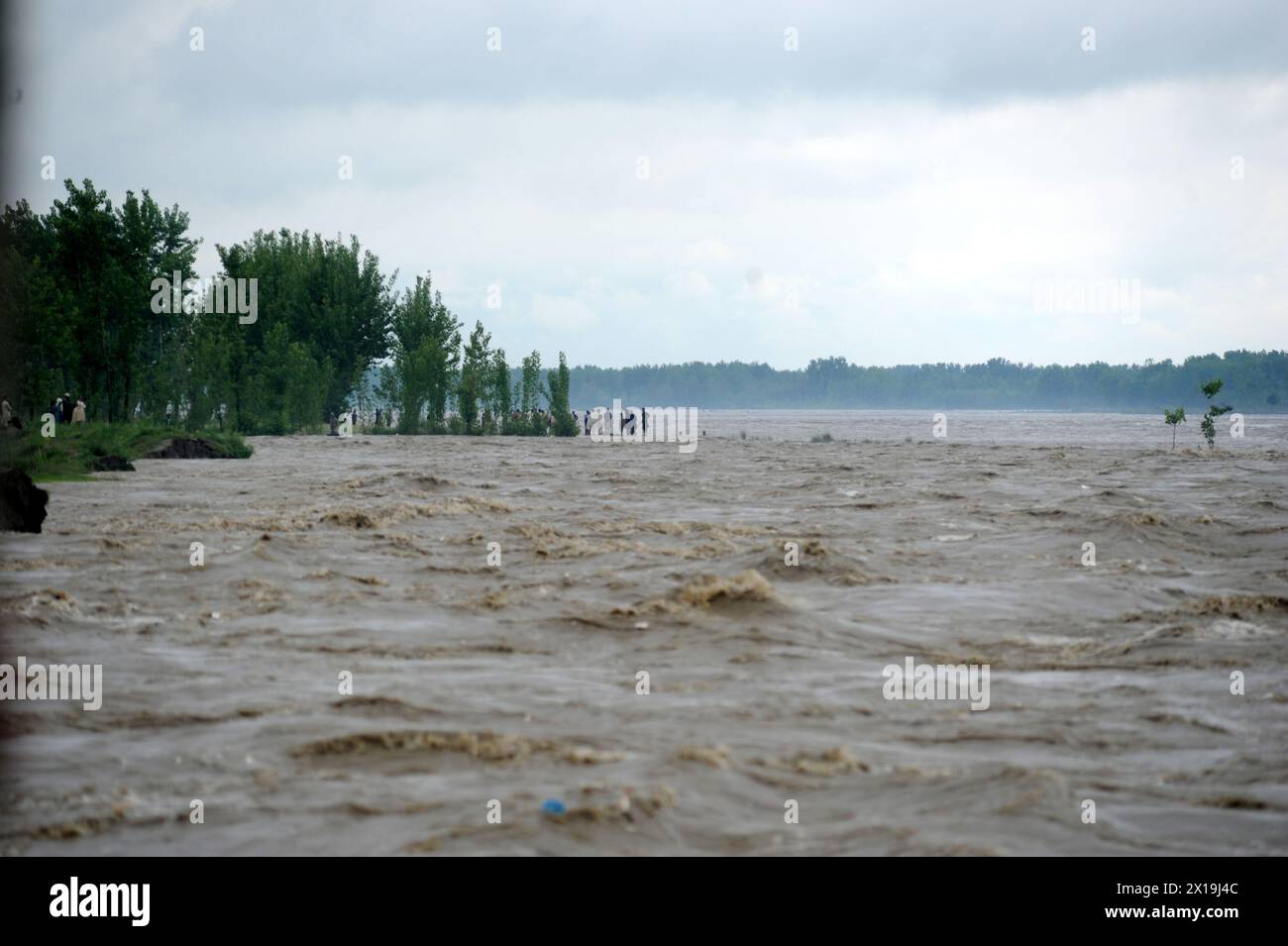 Peshawar, Peshawar, Pakistan. 15th Apr, 2024. Extreme weather ...