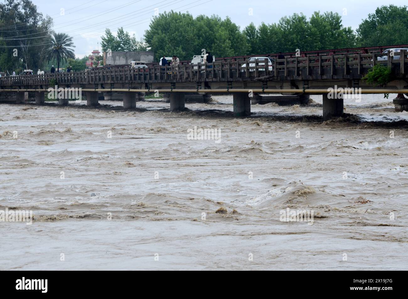 Peshawar, Peshawar, Pakistan. 15th Apr, 2024. Extreme weather ...