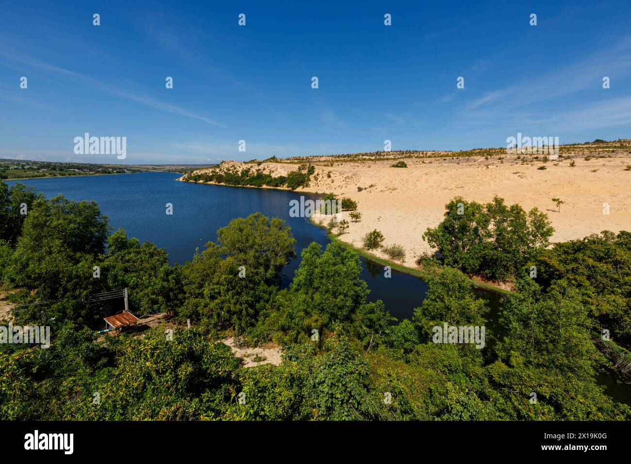 White sand dunes panorama hi-res stock photography and images - Alamy