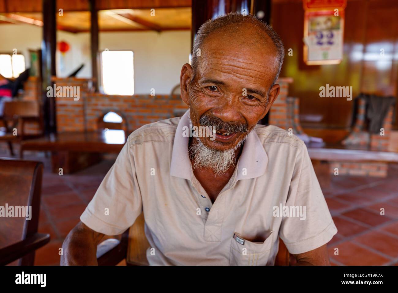 Old buddhist Monk from vietnam Stock Photo - Alamy
