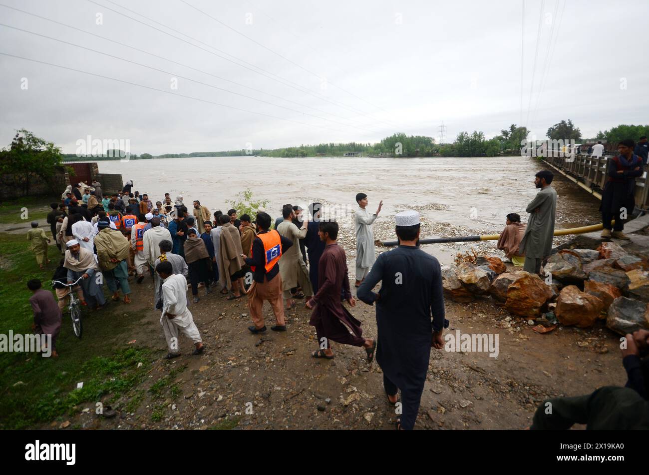 Peshawar, Peshawar, Pakistan. 15th Apr, 2024. Extreme weather ...