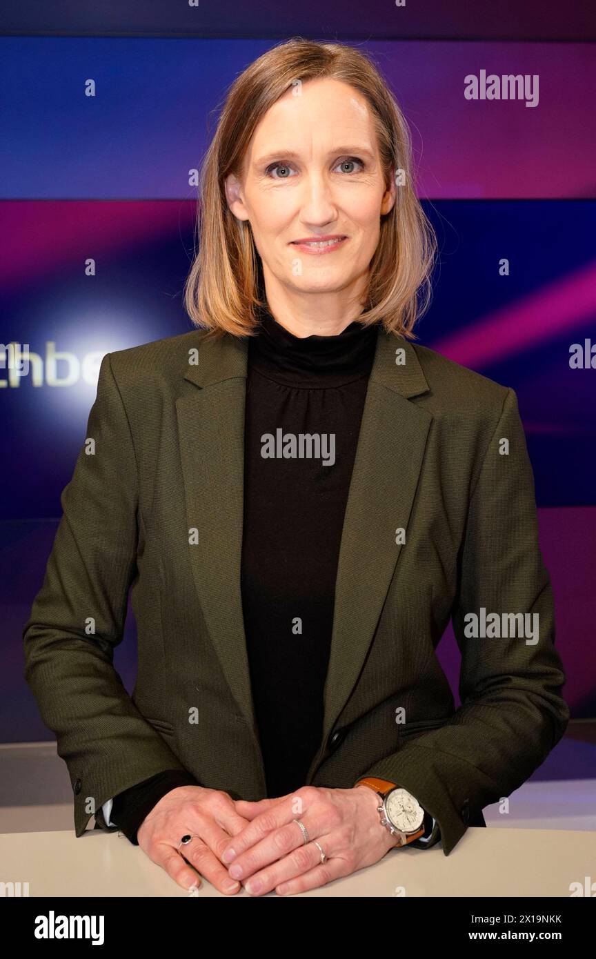 Kristin Helberg in der ARD-Talkshow maischberger im Studio Berlin ...