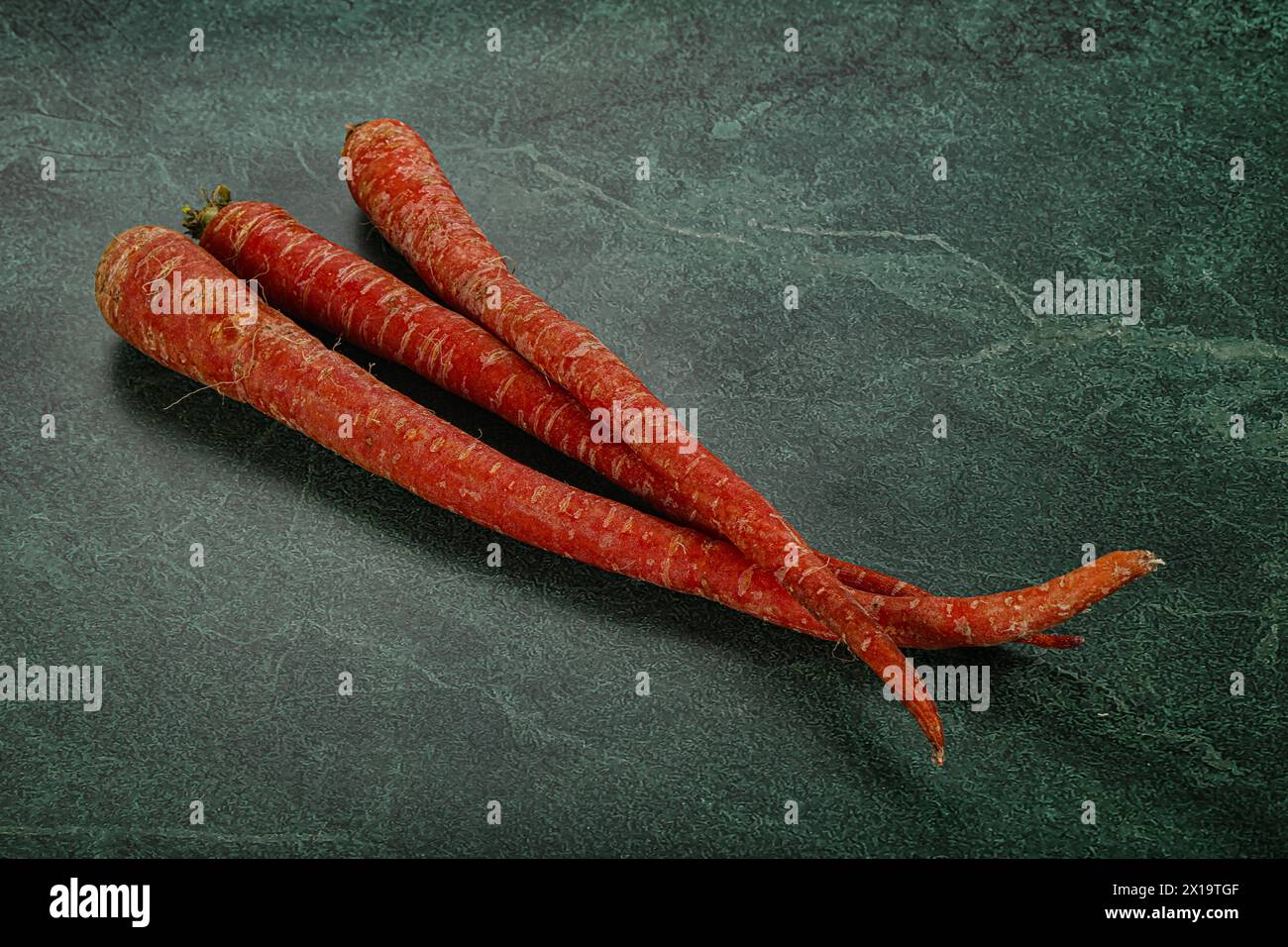 Indian red carrots indian market hi-res stock photography and images ...