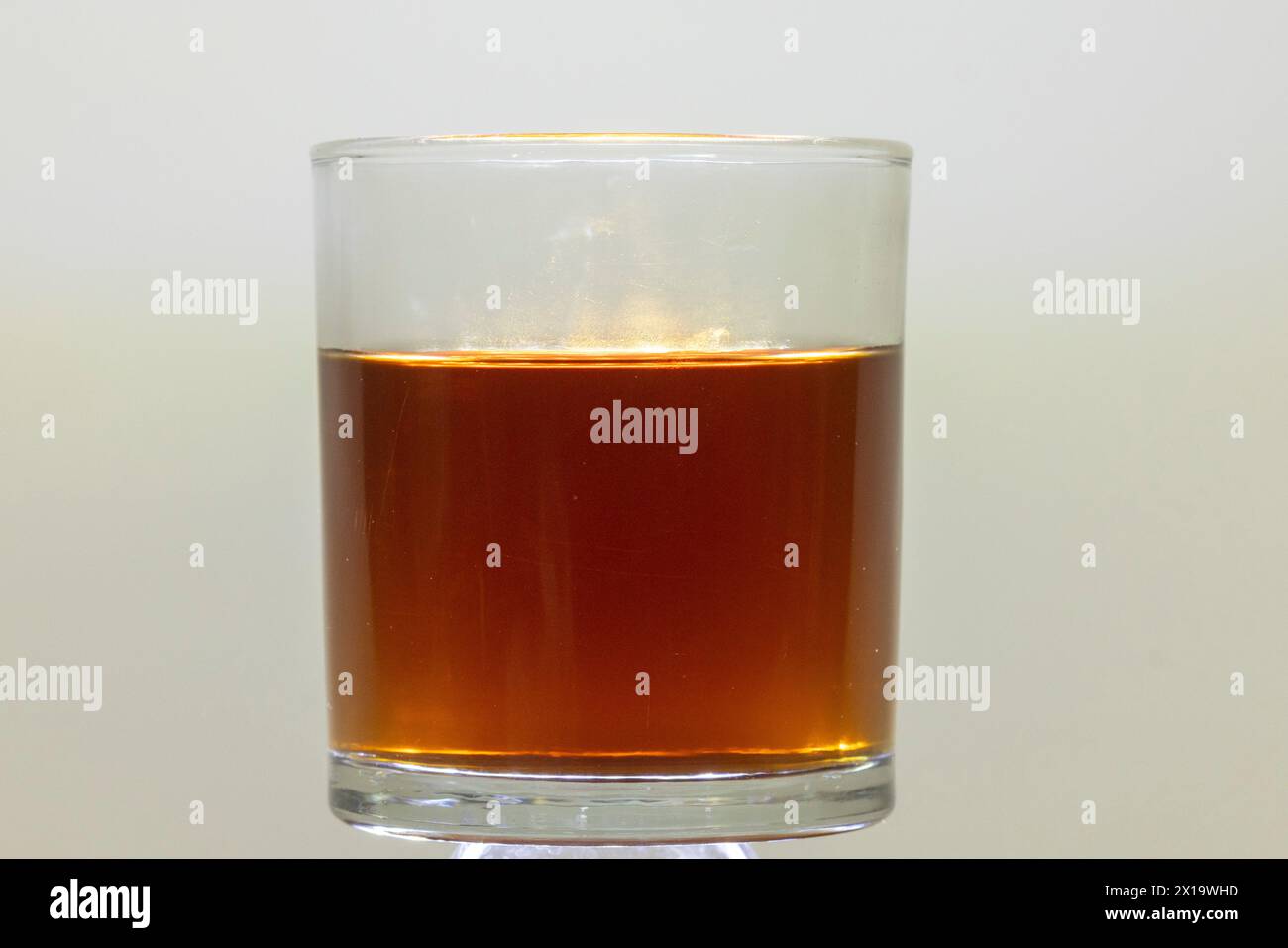 Sugar dissolve experiment hi-res stock photography and images - Alamy