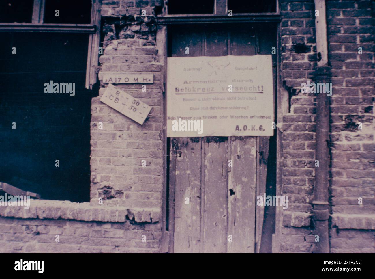 Warning poster hi-res stock photography and images - Alamy