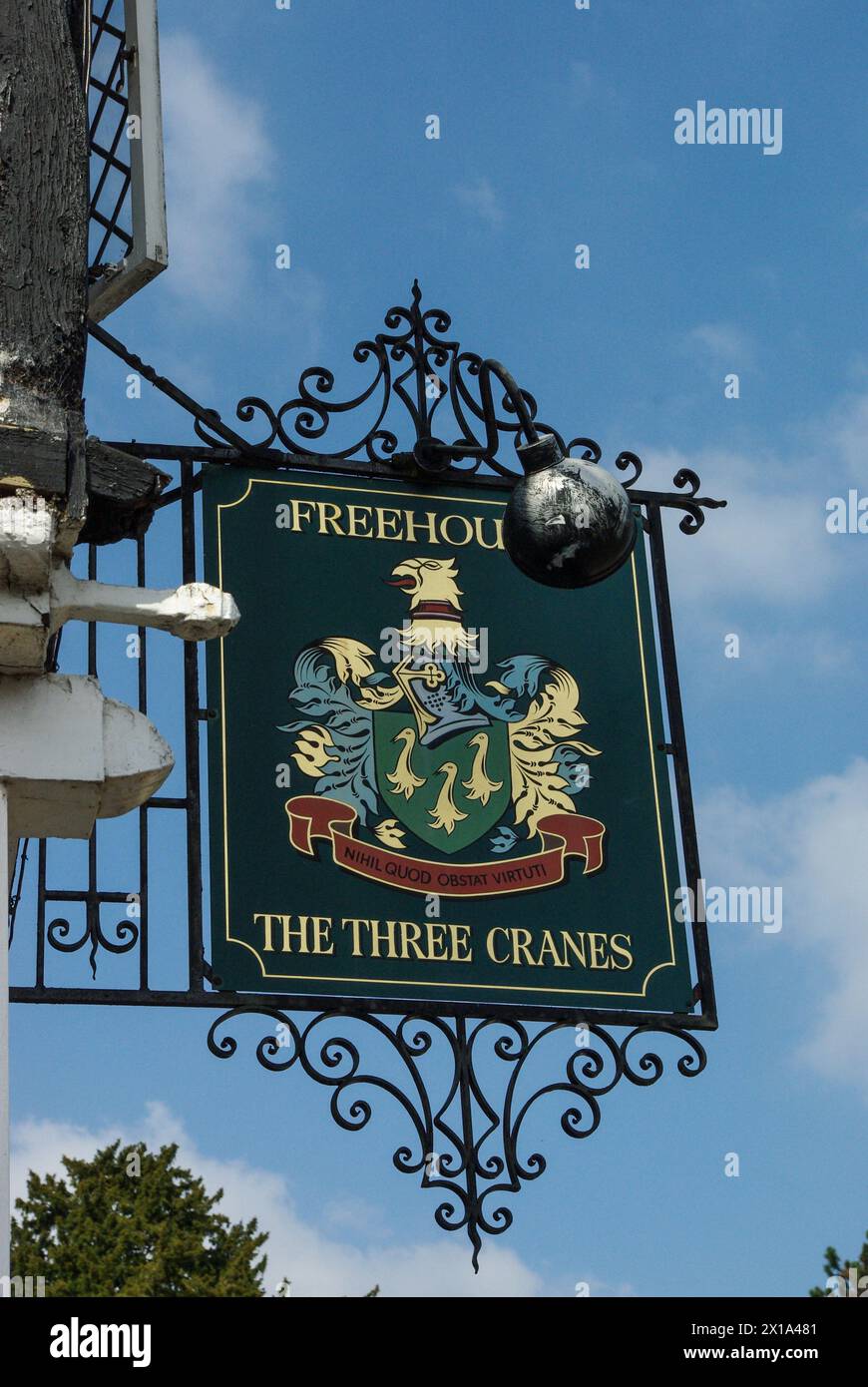 17th century inn pub sign hi-res stock photography and images - Alamy