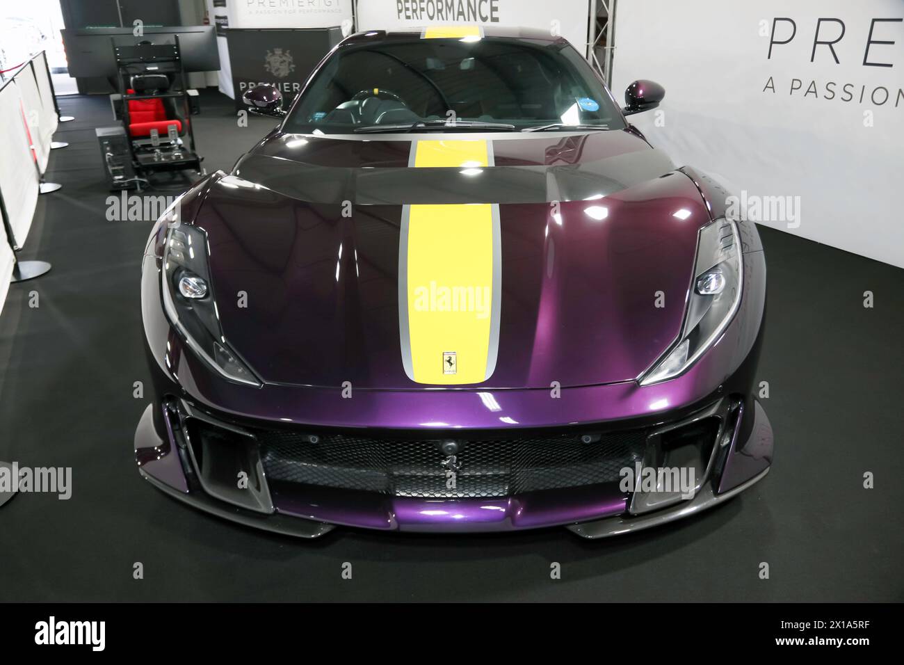 V12 berlinetta platform hi-res stock photography and images - Alamy