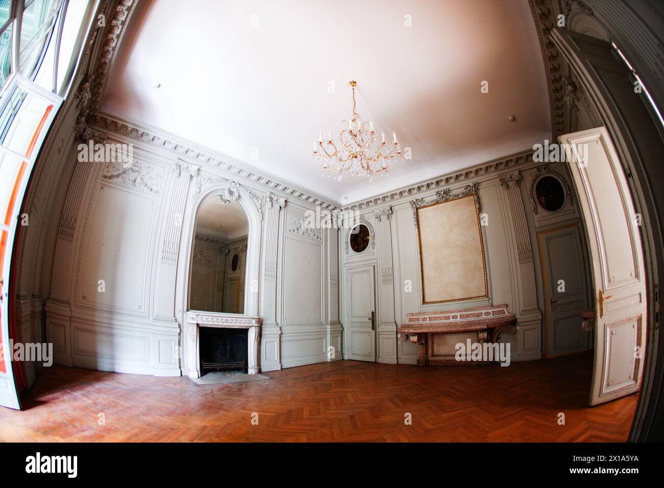 Interior photo of Palais Rothschild before the renovation as part of ...