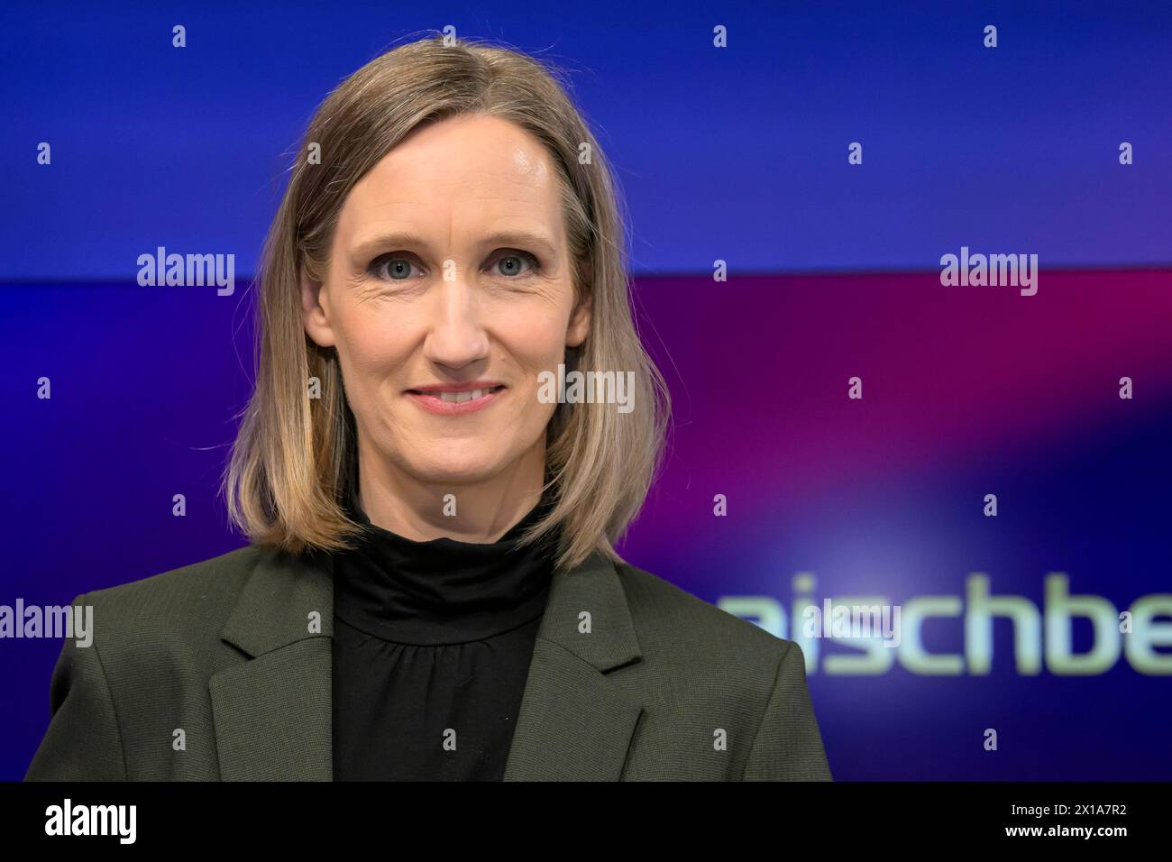 Kristin helberg hi-res stock photography and images - Alamy