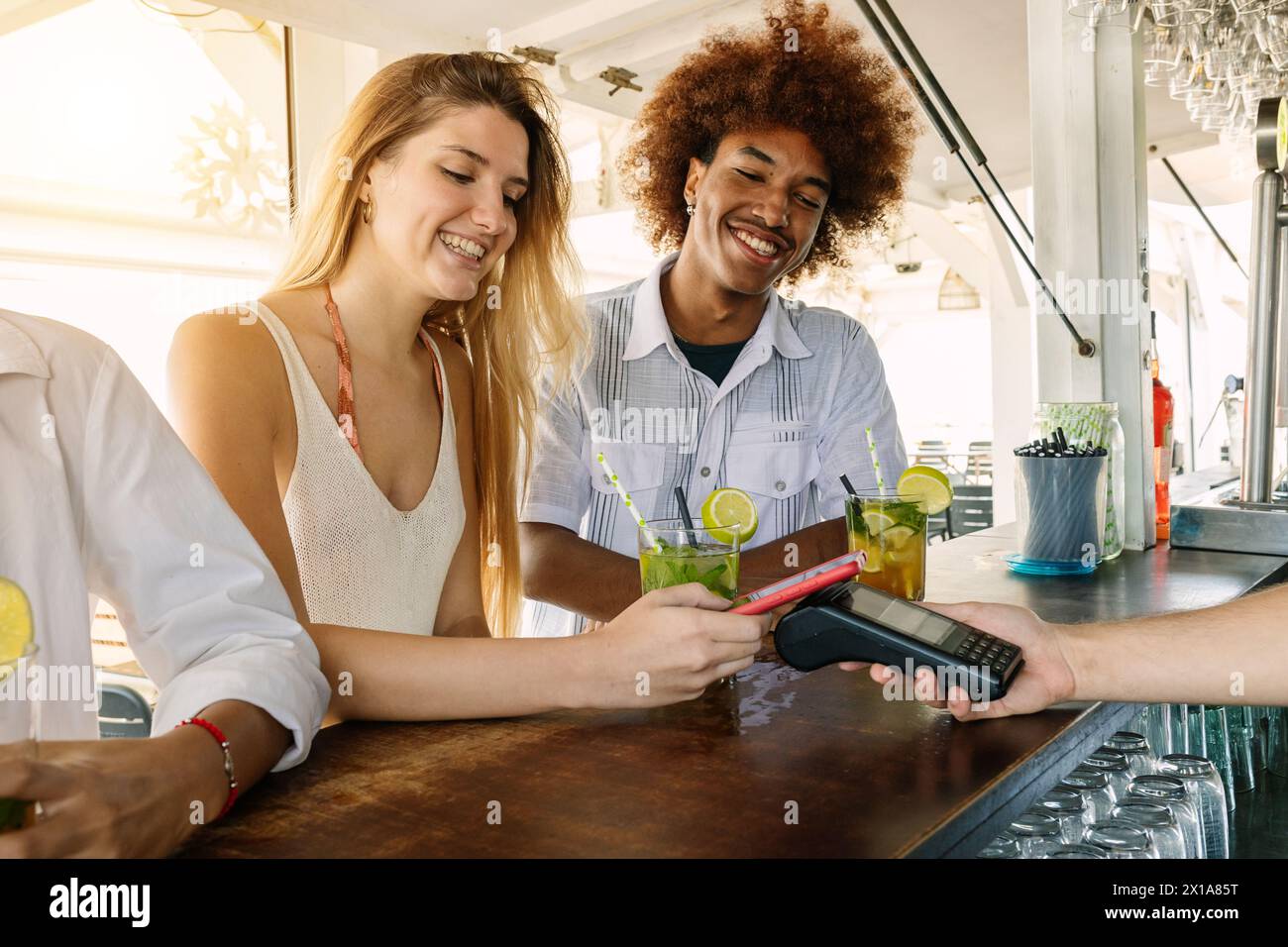 Using contactless summer hi-res stock photography and images - Alamy