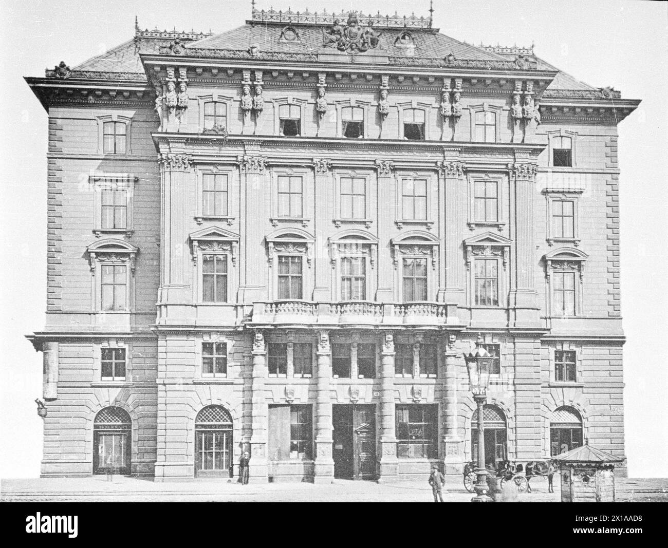 Vienna 1, Schwarzenbergplatz, Palais Wertheim: facade nearly frontal ...