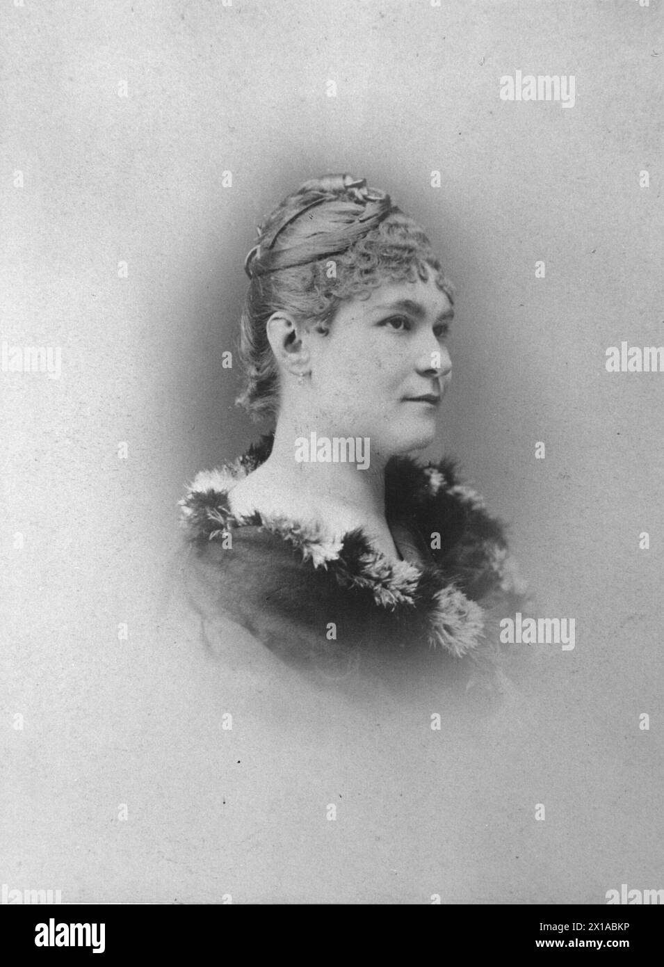 Picture jeanette Heeger (born 1865), portrait photo of jeanette Heeger ...