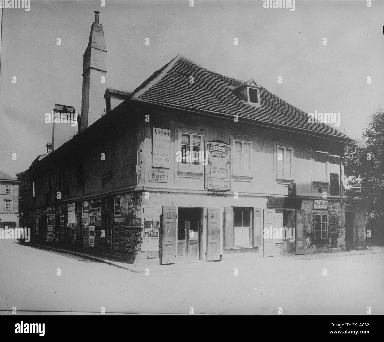 Vienna 3, Marxergasse (Marxer Alley), Old one-storied corner house ...