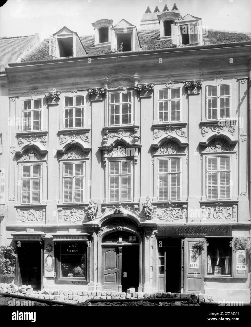 Vienna 7, Neustiftgasse (Neustift Alley) 6, general view frontal, 1899 ...