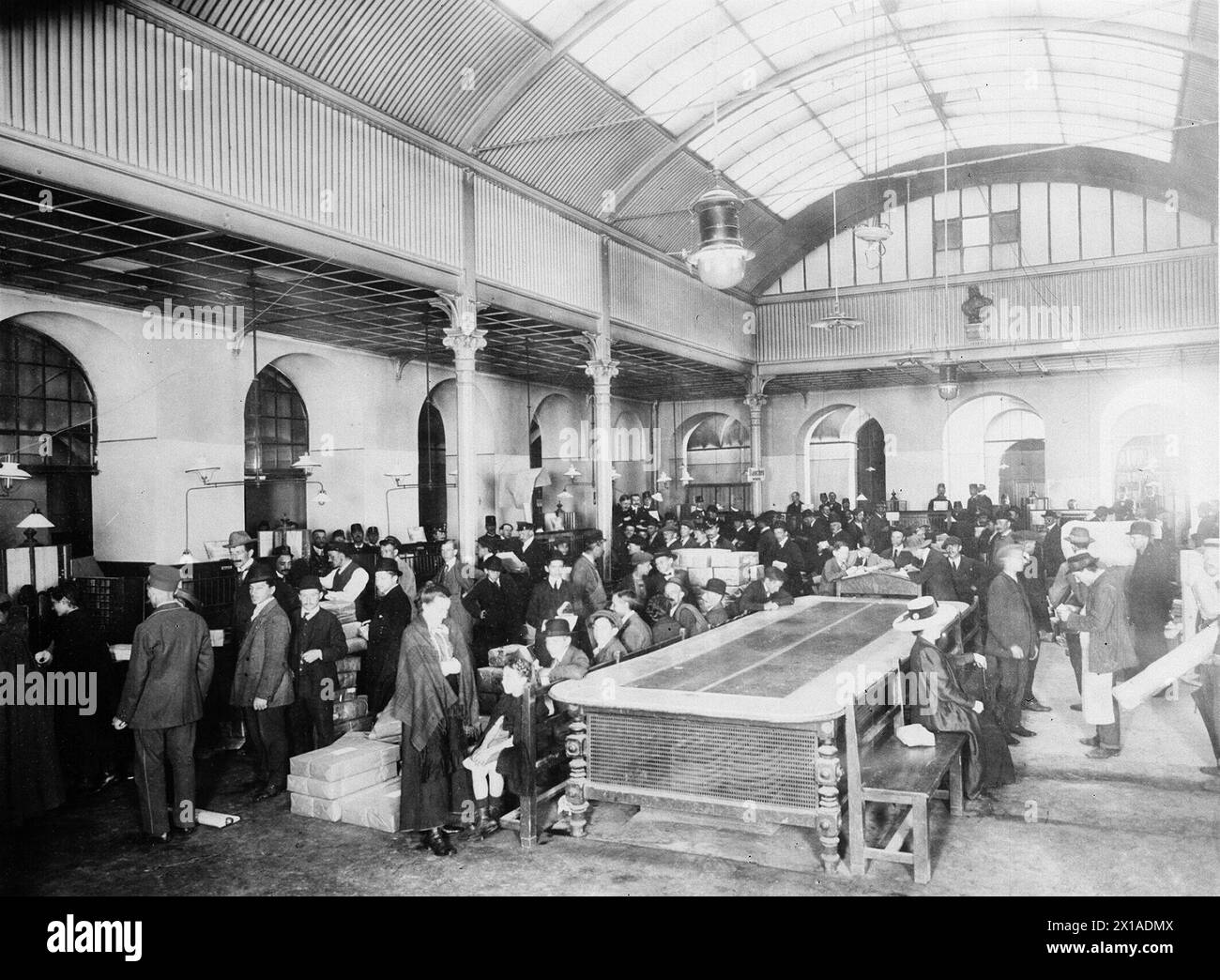 Vienna 1, meat market 19, post office: parcels office, 1900 - 19000101 ...