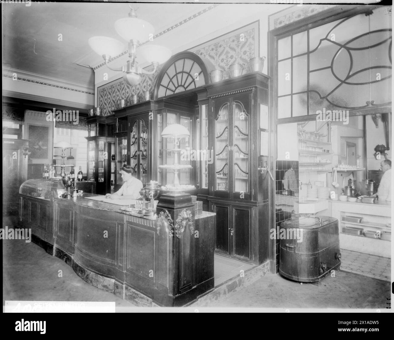 Cafe 1900 Black and White Stock Photos & Images - Alamy