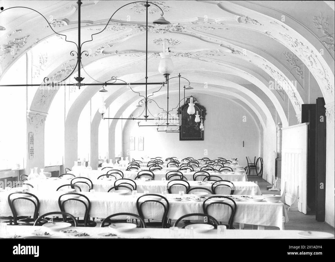 Vienna 4, Theresianum, dining hall: perspective with covered tables ...