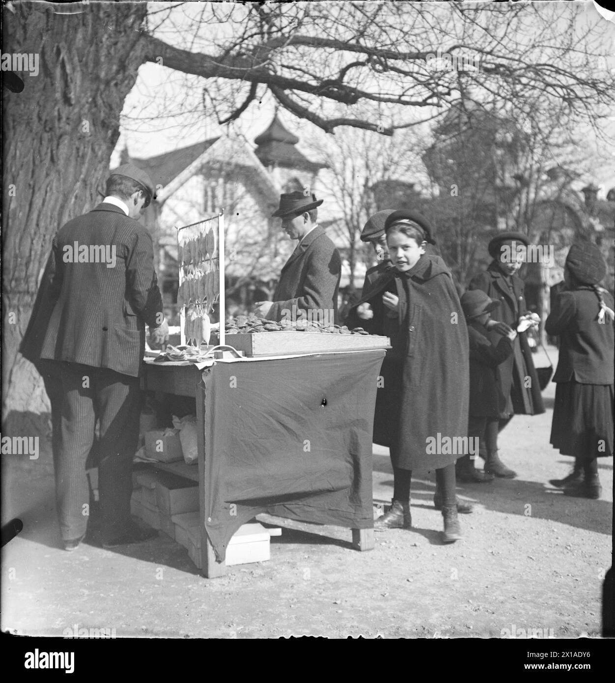 Vienna 2, Prater, fun fair part of the Viennese Prater: booth with ...