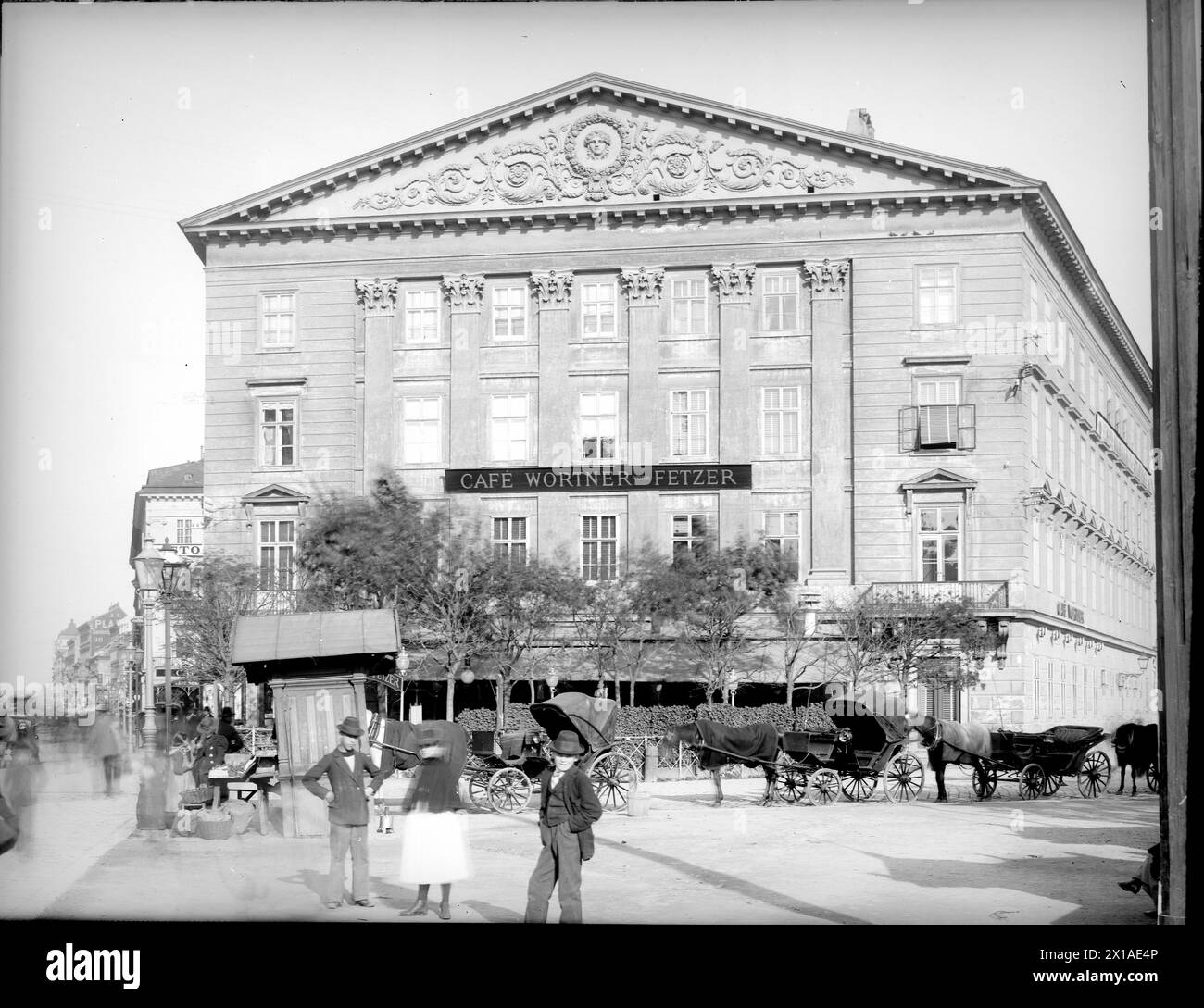 Cafe central vienna historic Black and White Stock Photos & Images - Alamy