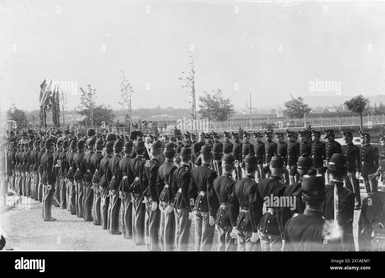 Military uniforms in the 1900s hi-res stock photography and images - Alamy
