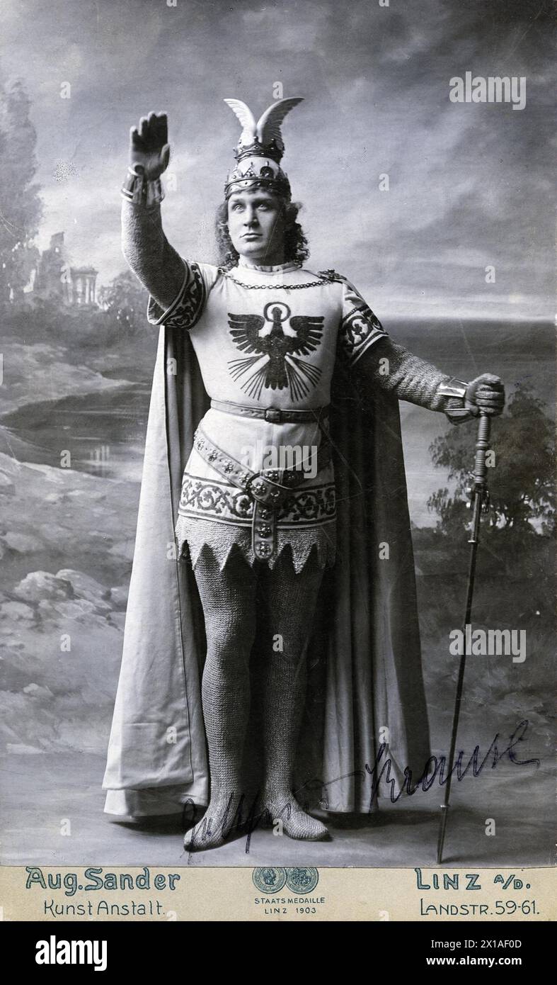 Ruff, Gottfried, role as "Lohengrin" in the like opera of Richard ...