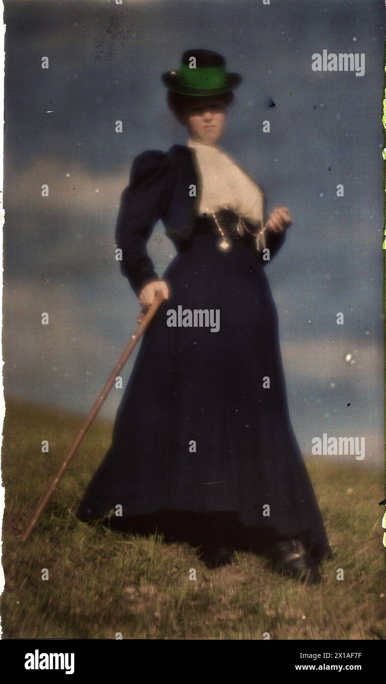 Miss Mary in the blue costume, Miss Mary alerter in the blue costume ...