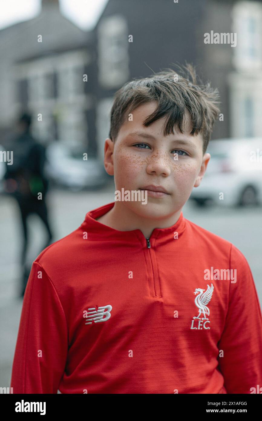 Young boy Liverpool FC fan at Anfield , Liverpool Stock Photo - Alamy