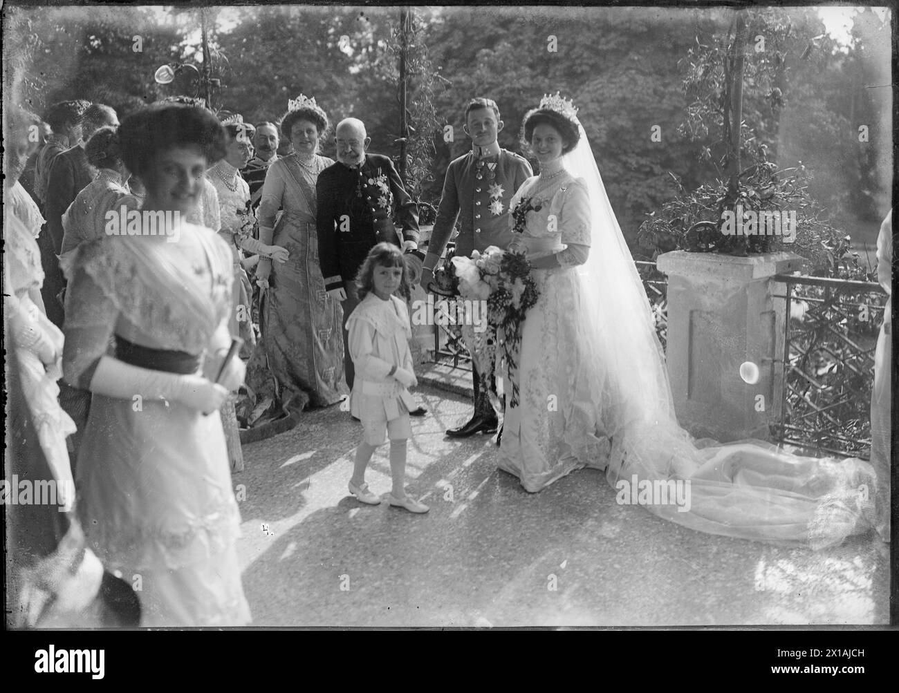 Charles zita 1911 hi-res stock photography and images - Alamy