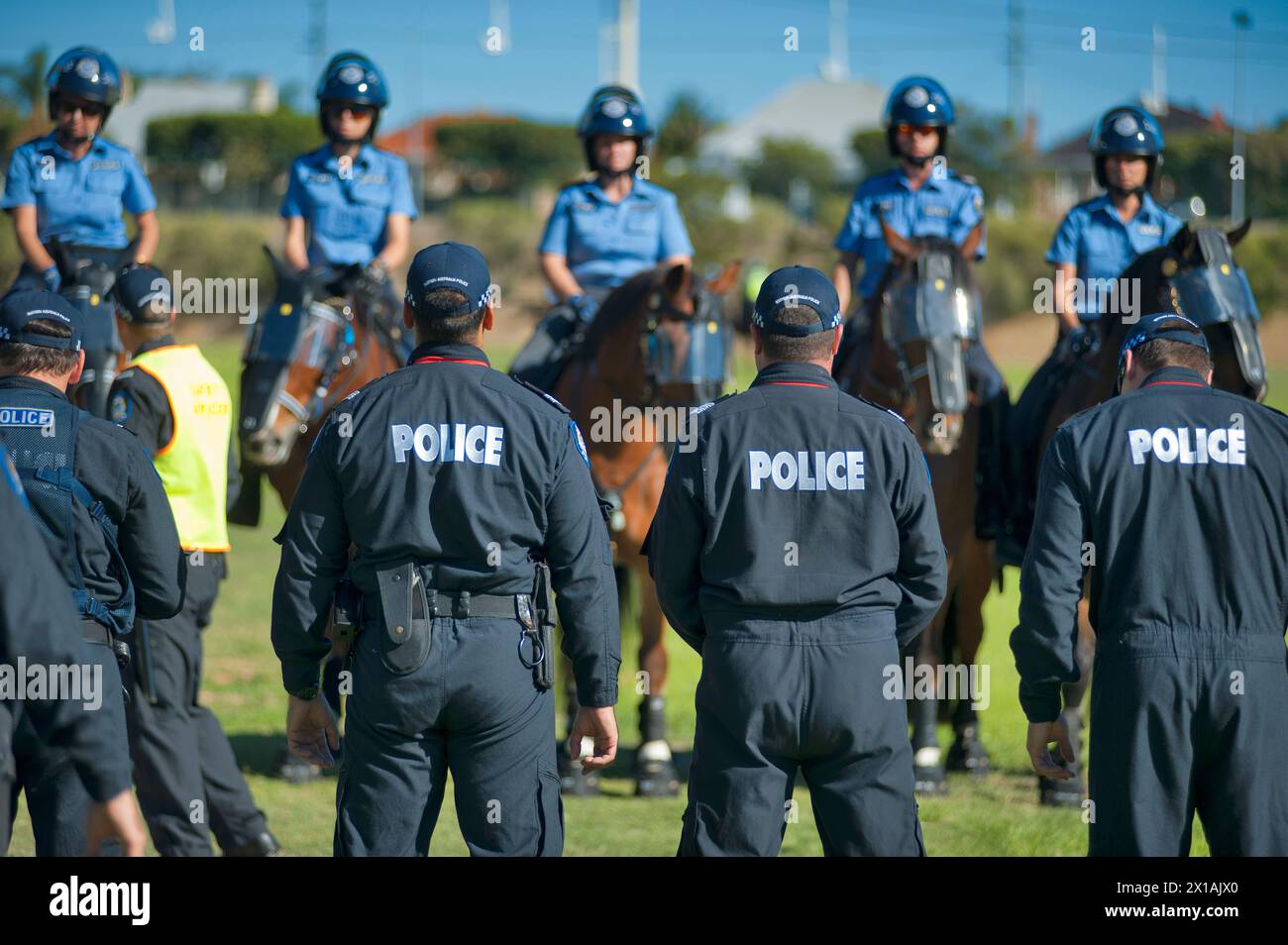 Riot police training hi-res stock photography and images - Alamy