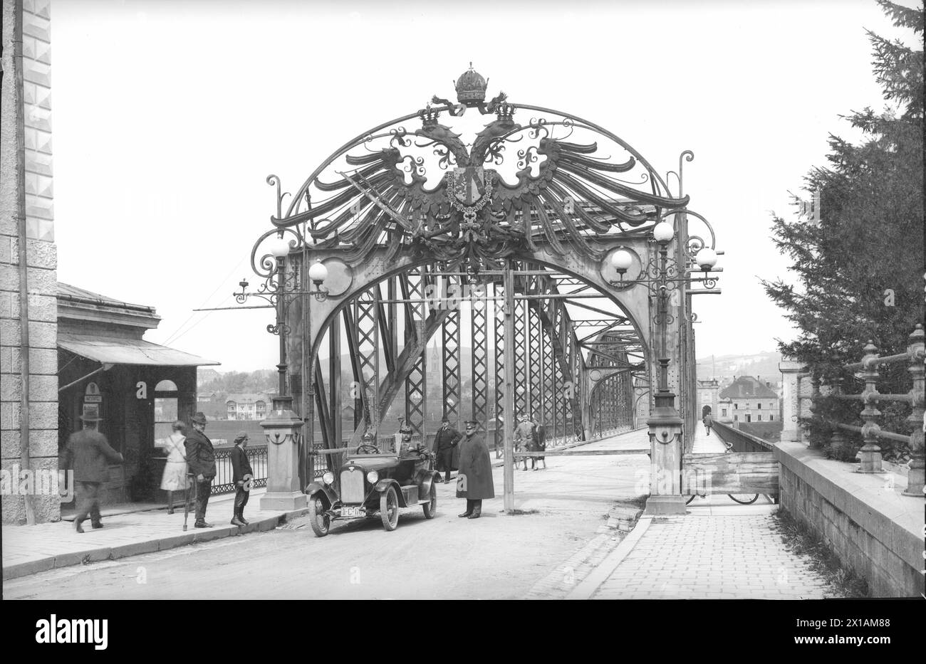 Braunau, Innbruecke (Inn Bridge), Austrian toehold with double-headed ...