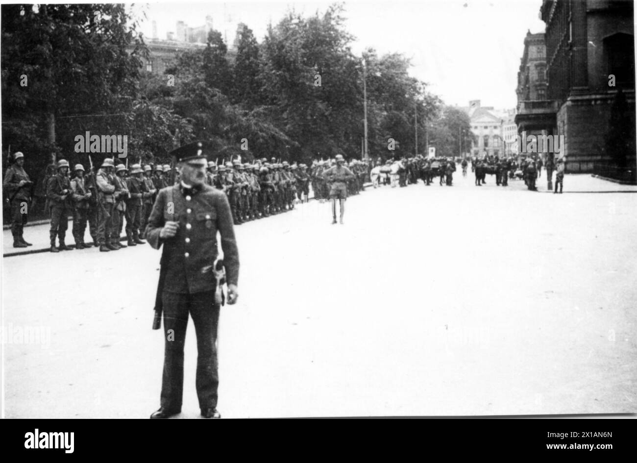 July Revolt, armed forces in attendance, 15.07.1927 - 19270715 PD0045 ...