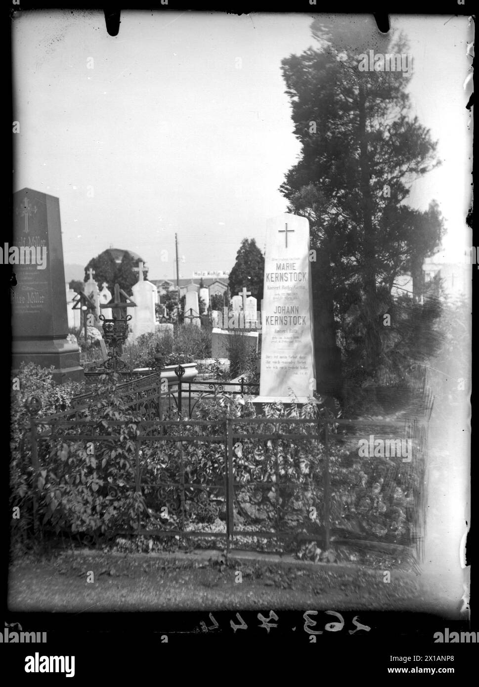 Kernstock, Ottokar 1848 - 1928, display of the grave of his parents in Graz on the Steinfeld ...