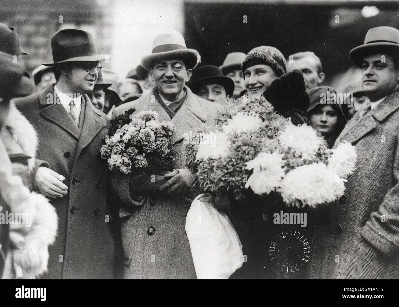 Arrival fritz lang hi-res stock photography and images - Alamy