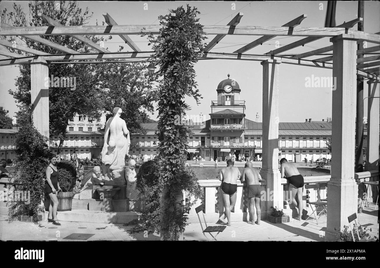 Bad Voeslau, thermal bath (1926 opening). view from the pergola across ...