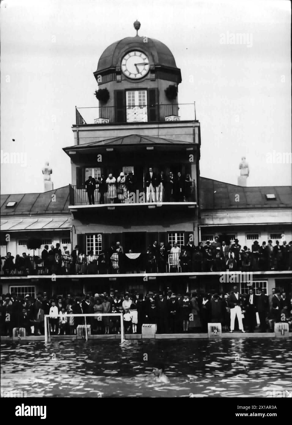swimming pool in Voeslau, 1930 - 19300101 PD9734 - Rechteinfo: Rights ...