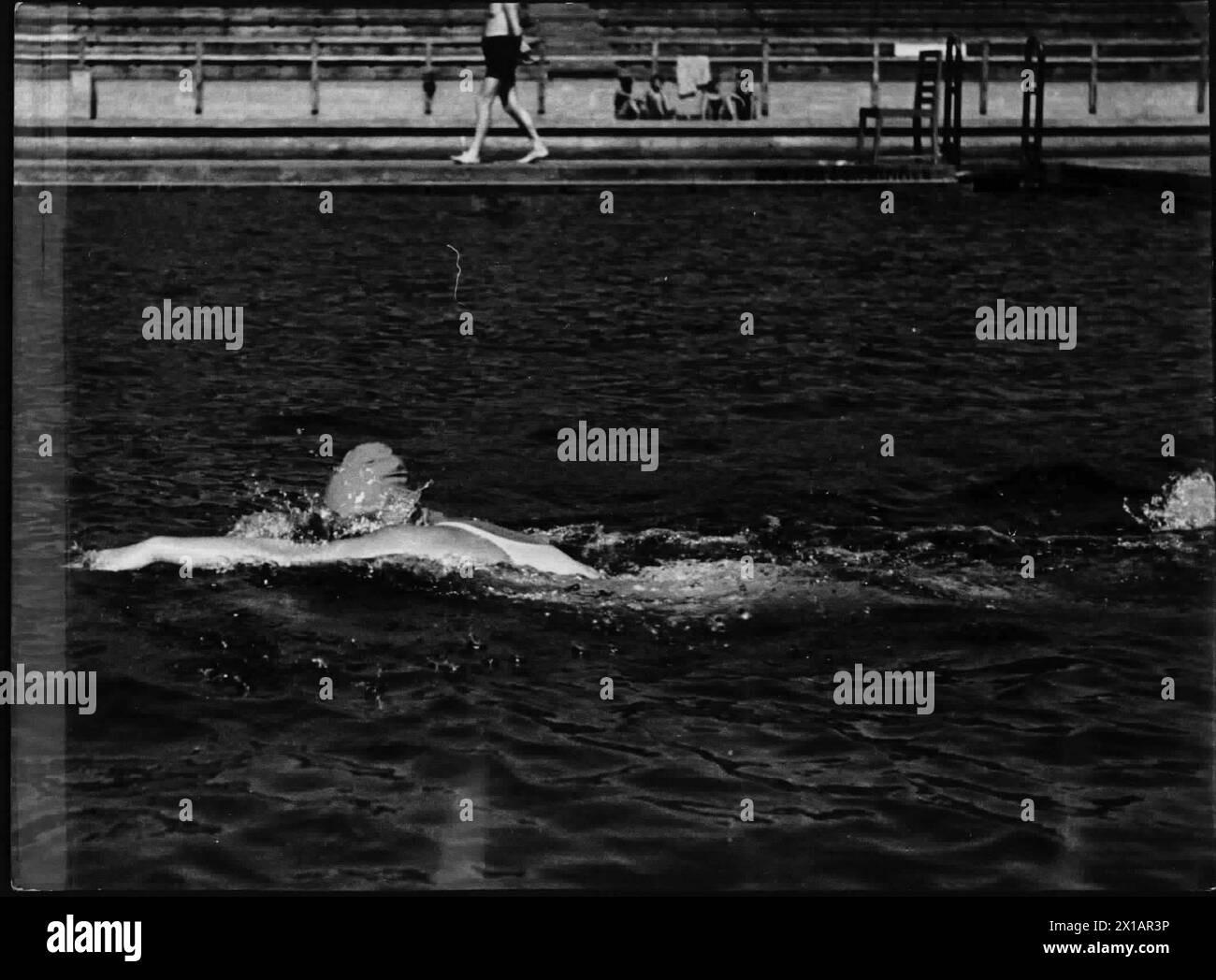 crawl, The Austrian crawler Roma women cartwright., 1930 - 19300101 ...