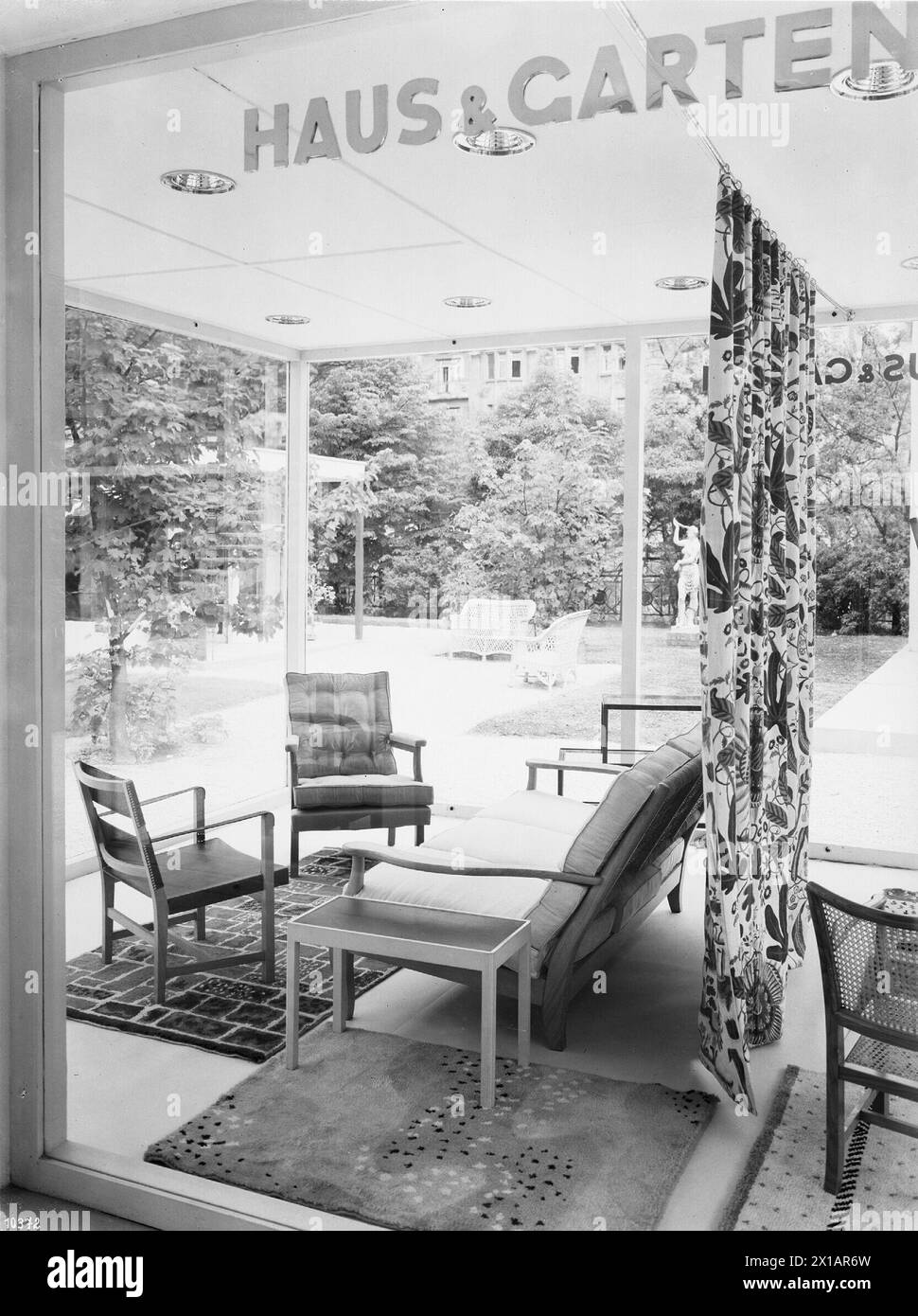 Vienna, Werkbund exhibition, pavilion for series products in the garden ...