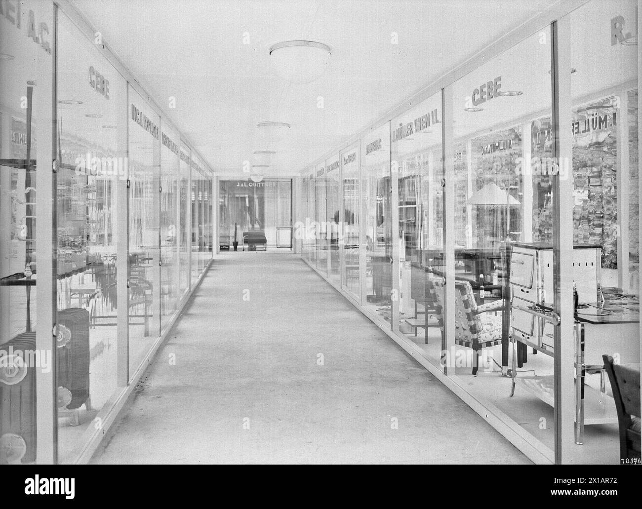 Vienna, Werkbund exhibition, pavilion for series products in the garden ...