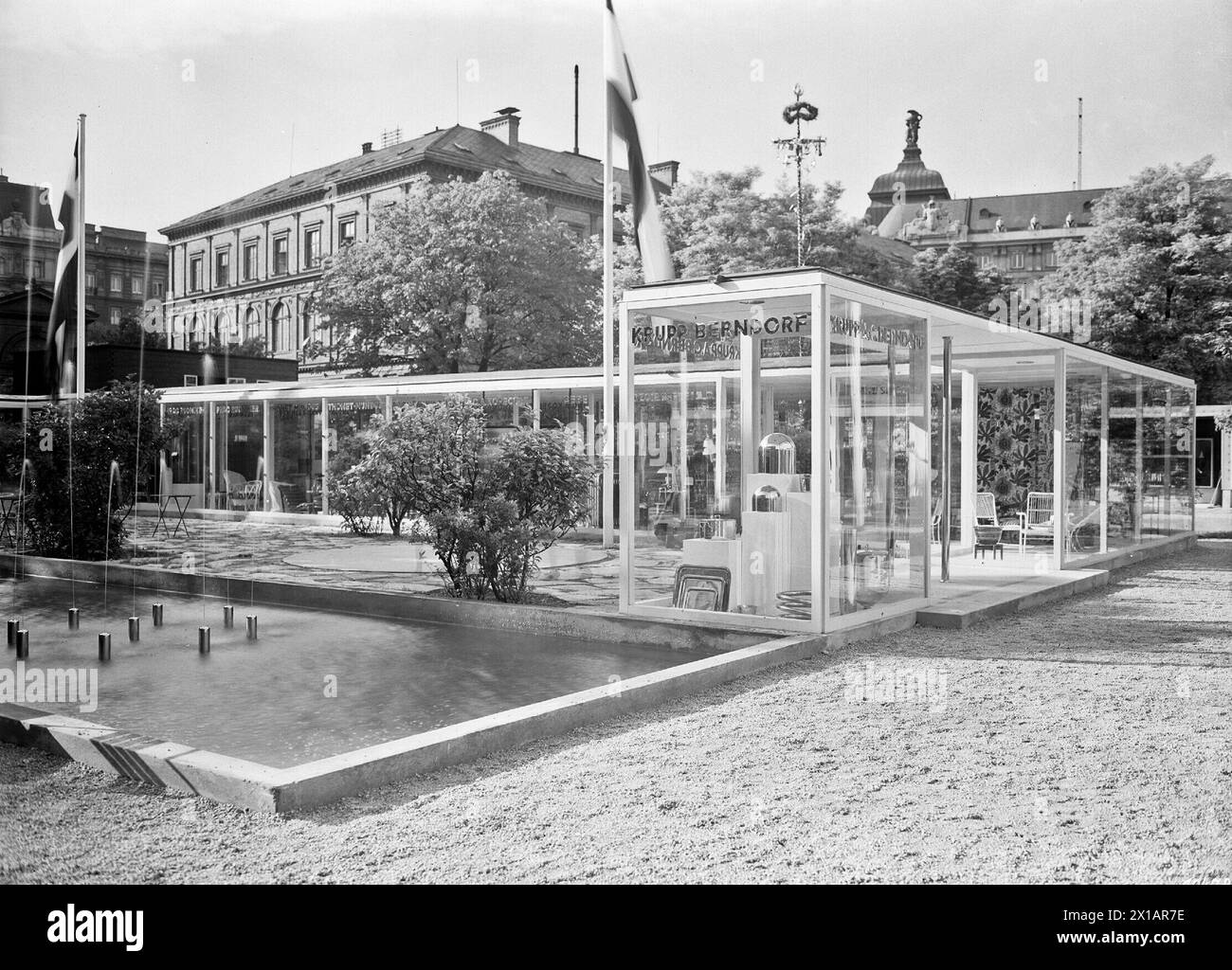 Vienna, Werkbund exhibition, pavilion for series products in the garden ...