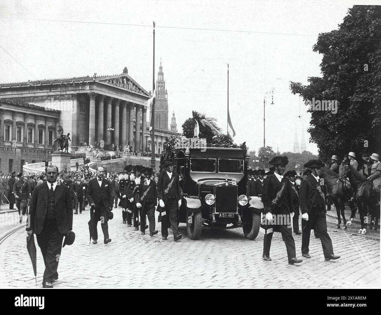 Mortuary Seipel, funeral procession on the Ringstrasse, what parliament ...